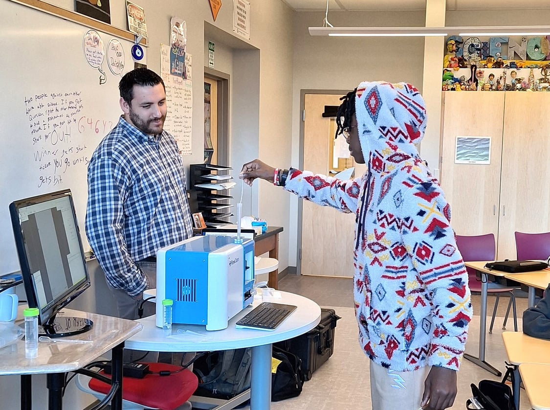 Middle Schoolers Explore FlowCam for Maine Bioscience Week